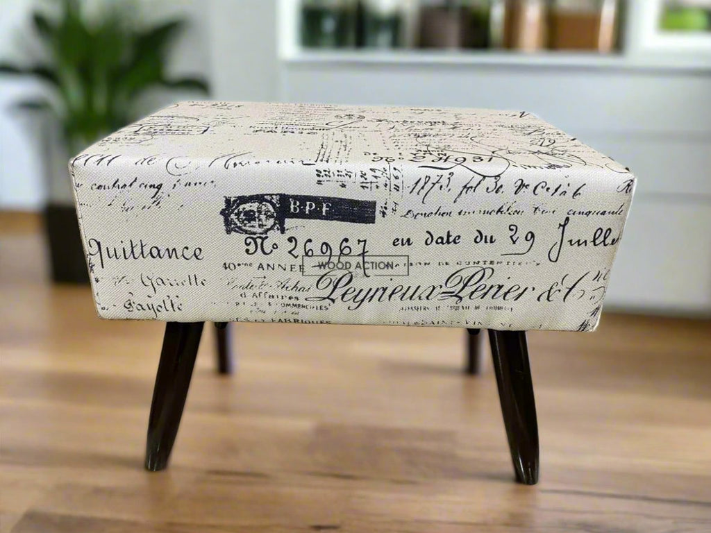 BJ Stool 03 – Wood Action