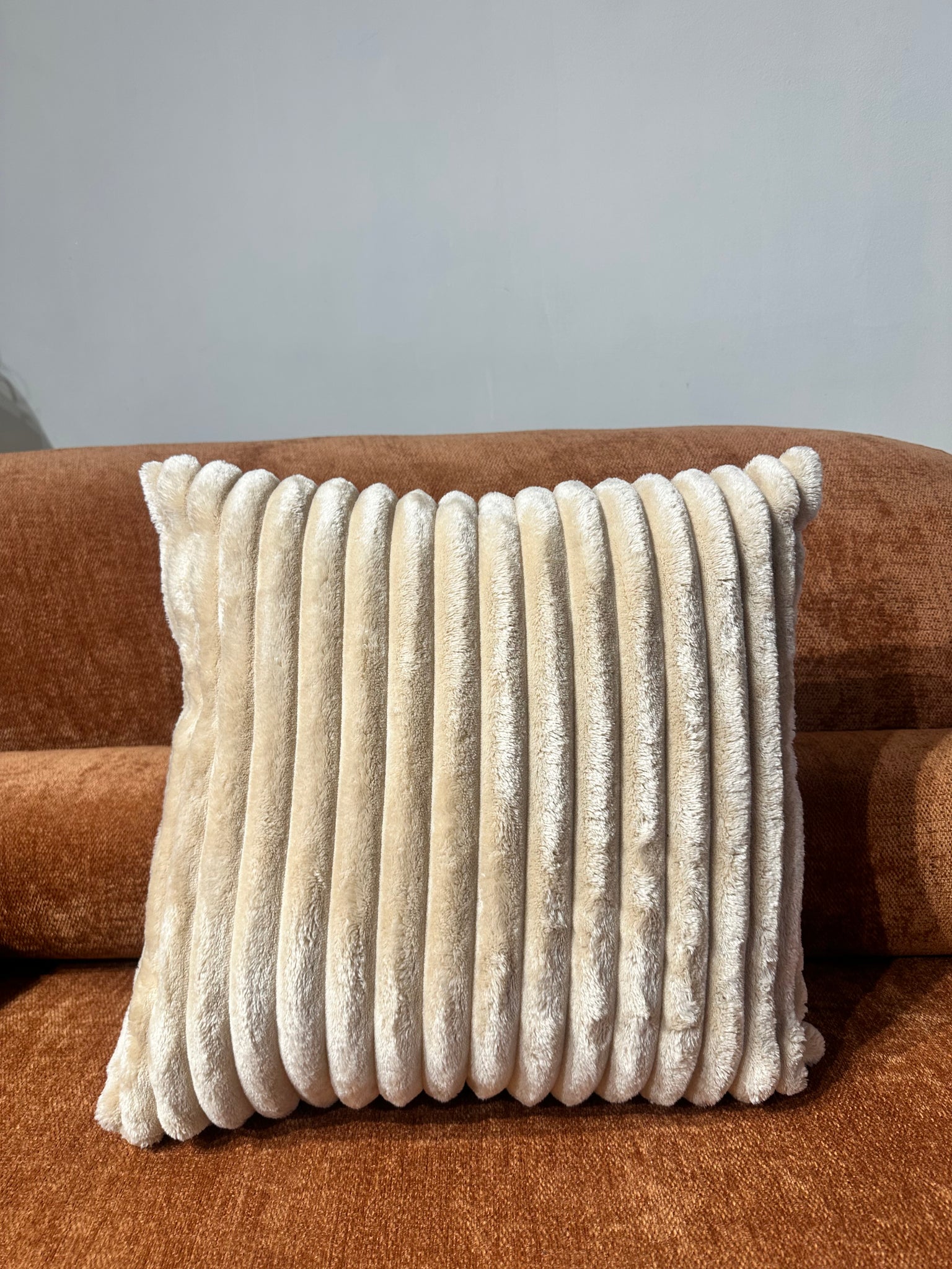Flurry Cushion – Wood Action