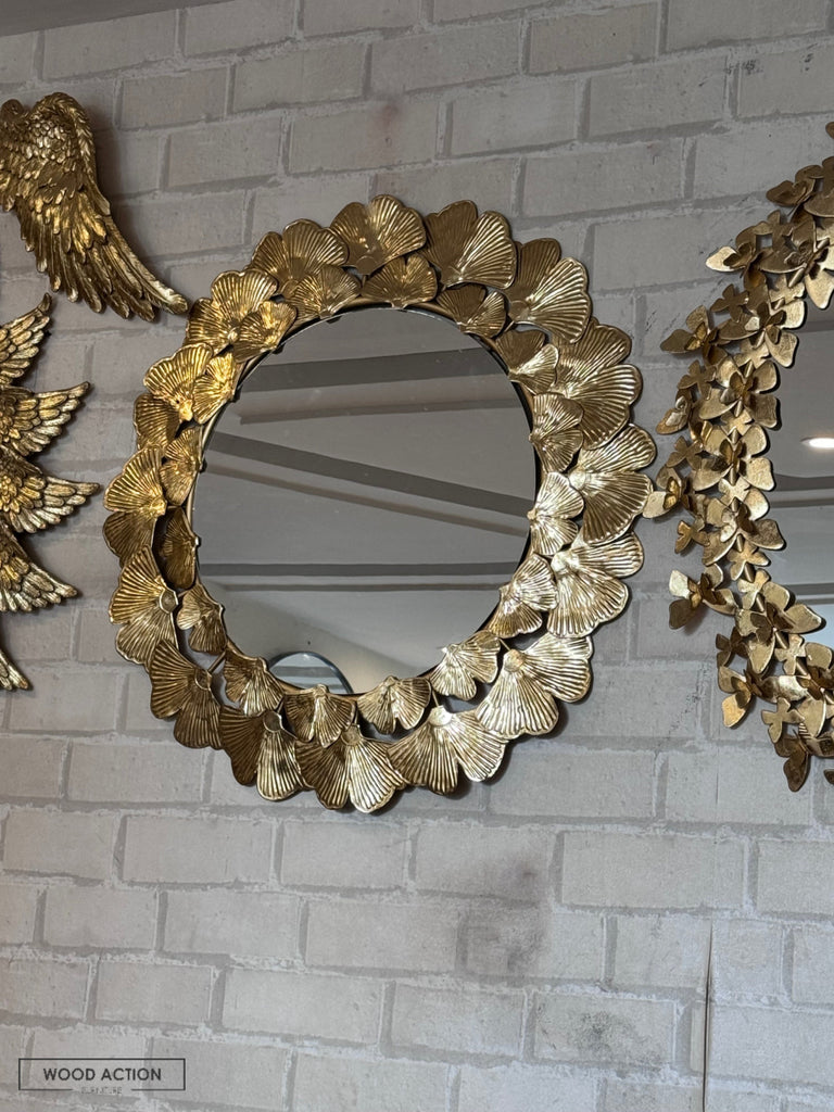 Peekok mirror – Wood Action